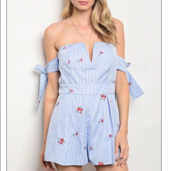 Trendy boutique | Pants & Jumpsuits | Blue White Stripe Off The ...